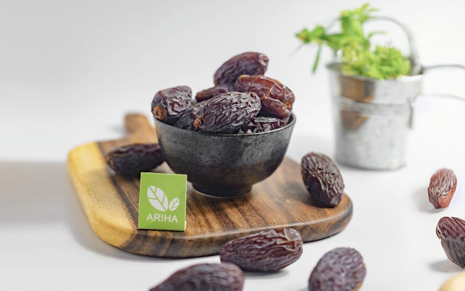 Medjoul vs Ajwa vs Safawi: A Sweet Date's Guide - Ariha